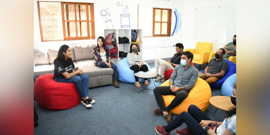 CI Nicaragua realiza Hack Talks con mentes creativas inscritas en ...